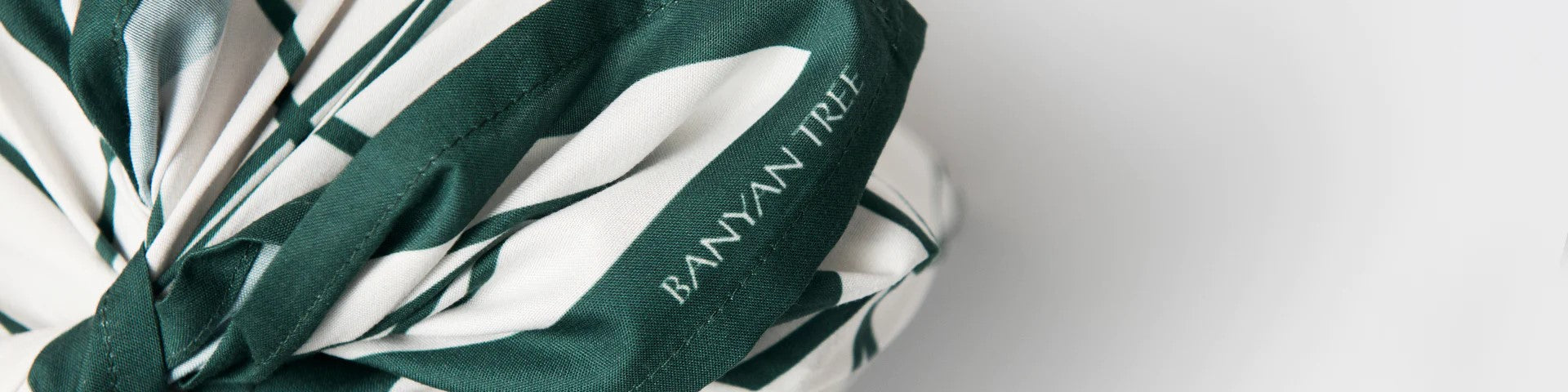 Gift Wrapping – Banyan Tree Essentials